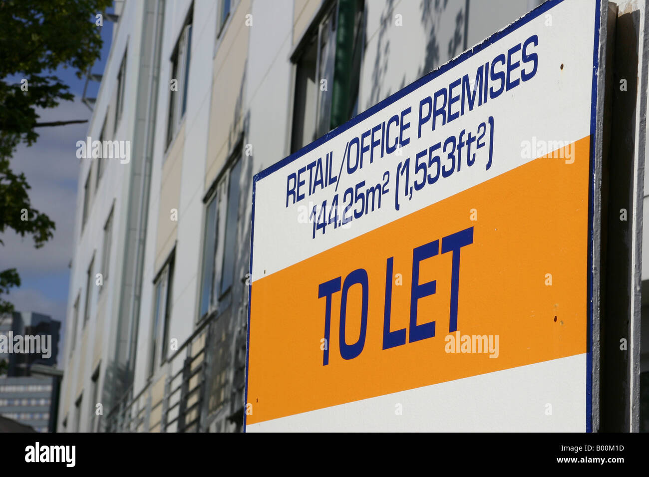 Property To Let sign Stock Photo - Alamy