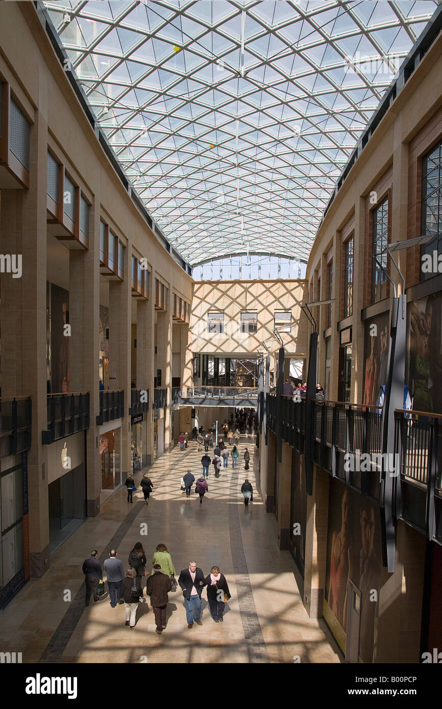 Grand arcade shopping centre hi-res stock photography and images - Alamy