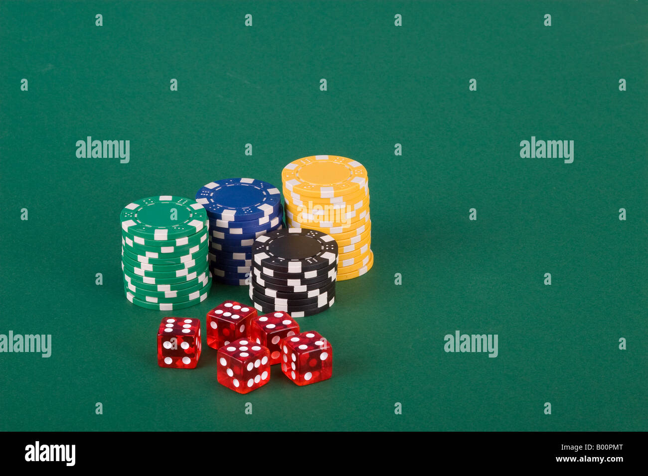 Dice table hi-res stock photography and images - Alamy