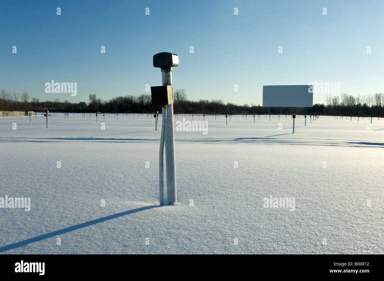 Drive in movie theatre in winter Stock Photo - Alamy
