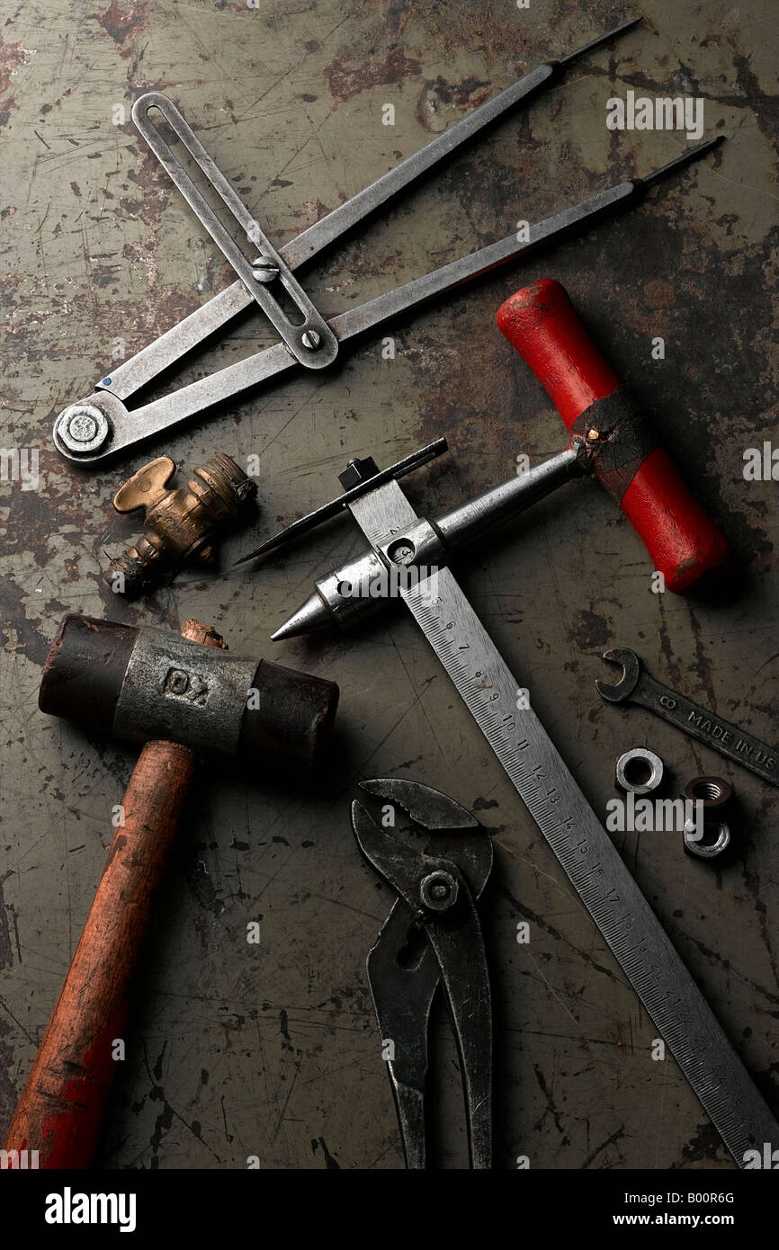 Hammer compass hi-res stock photography and images - Alamy