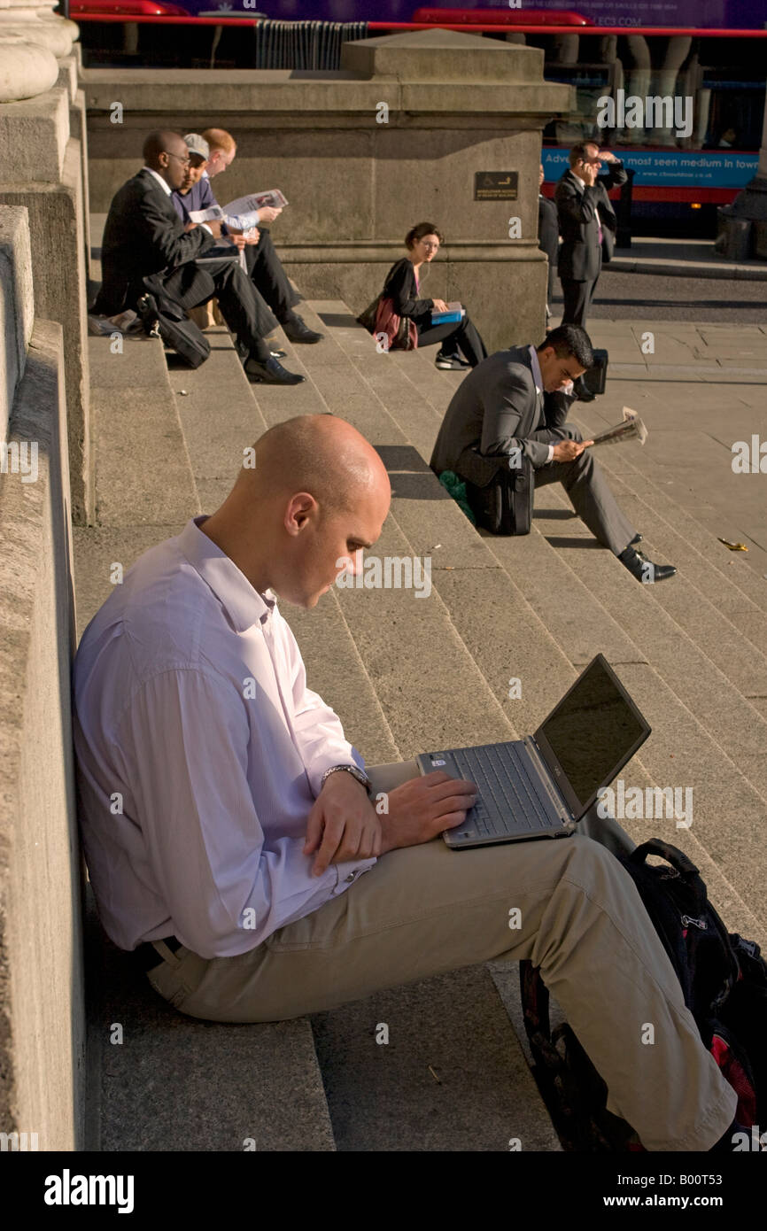 Man london city hi-res stock photography and images - Alamy