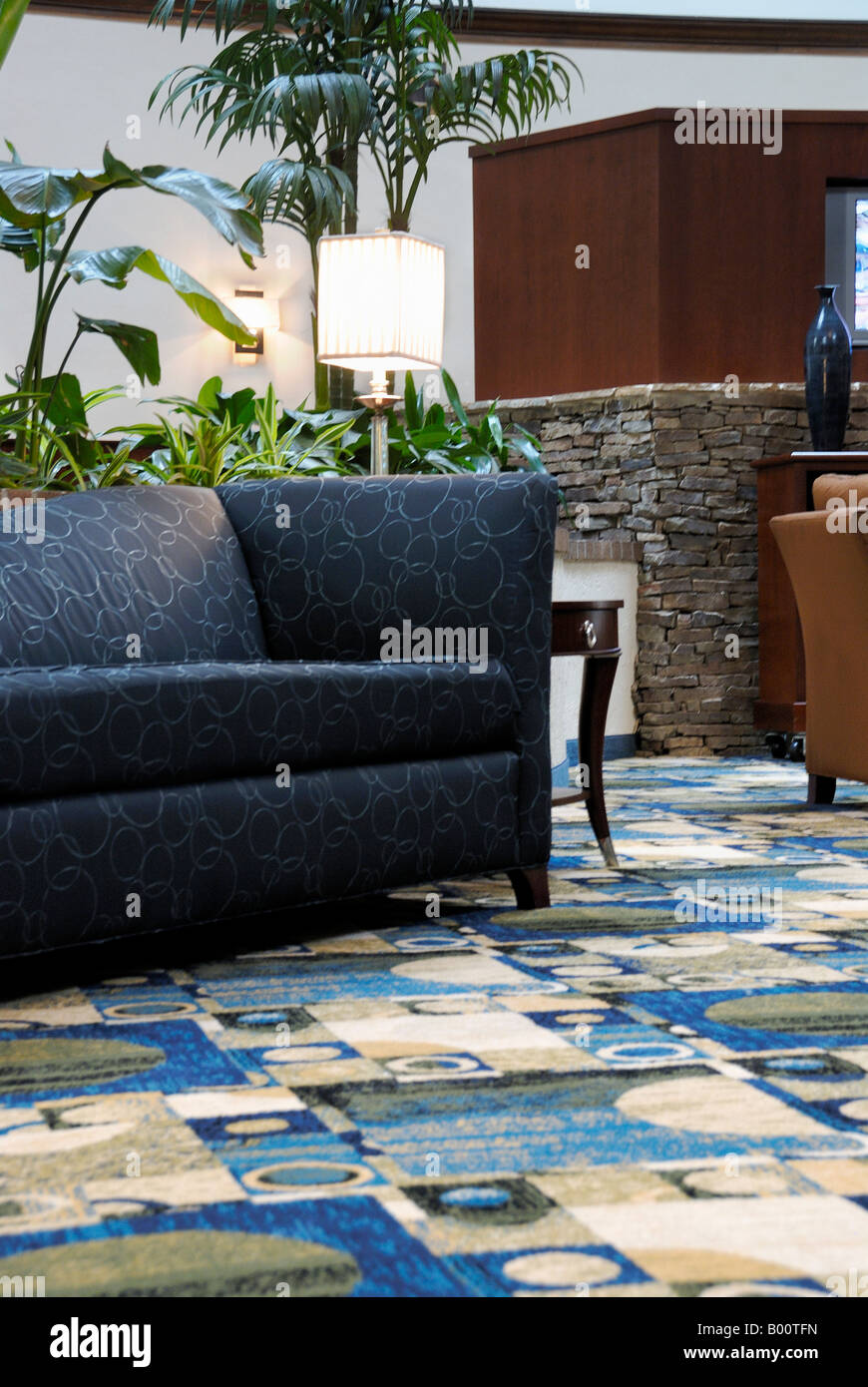 Commercial office atrium area hi-res stock photography and images - Alamy