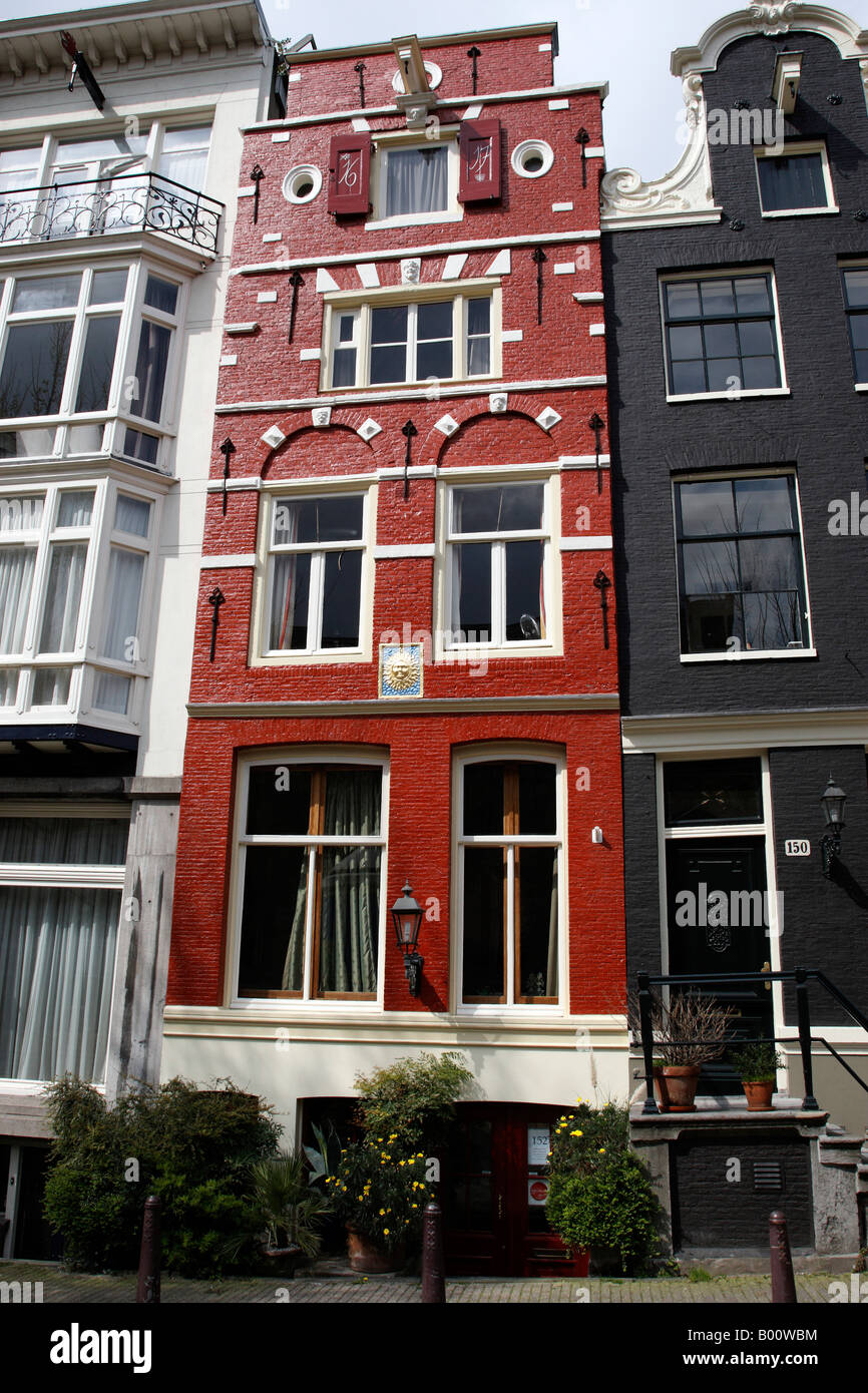 Dutch house red brick hi-res stock photography and images - Alamy