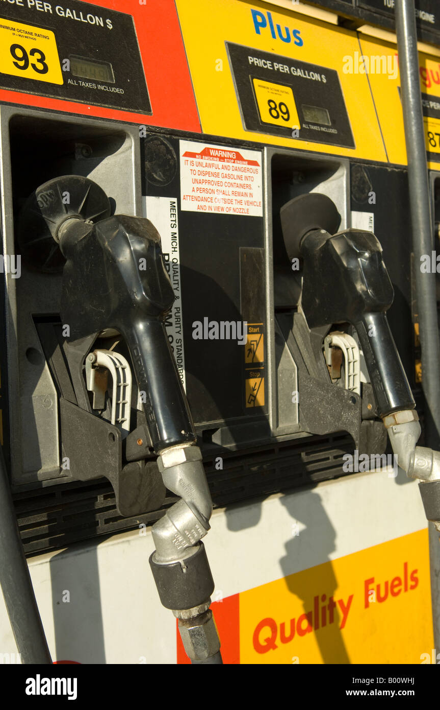 White petrol pump hi-res stock photography and images - Alamy