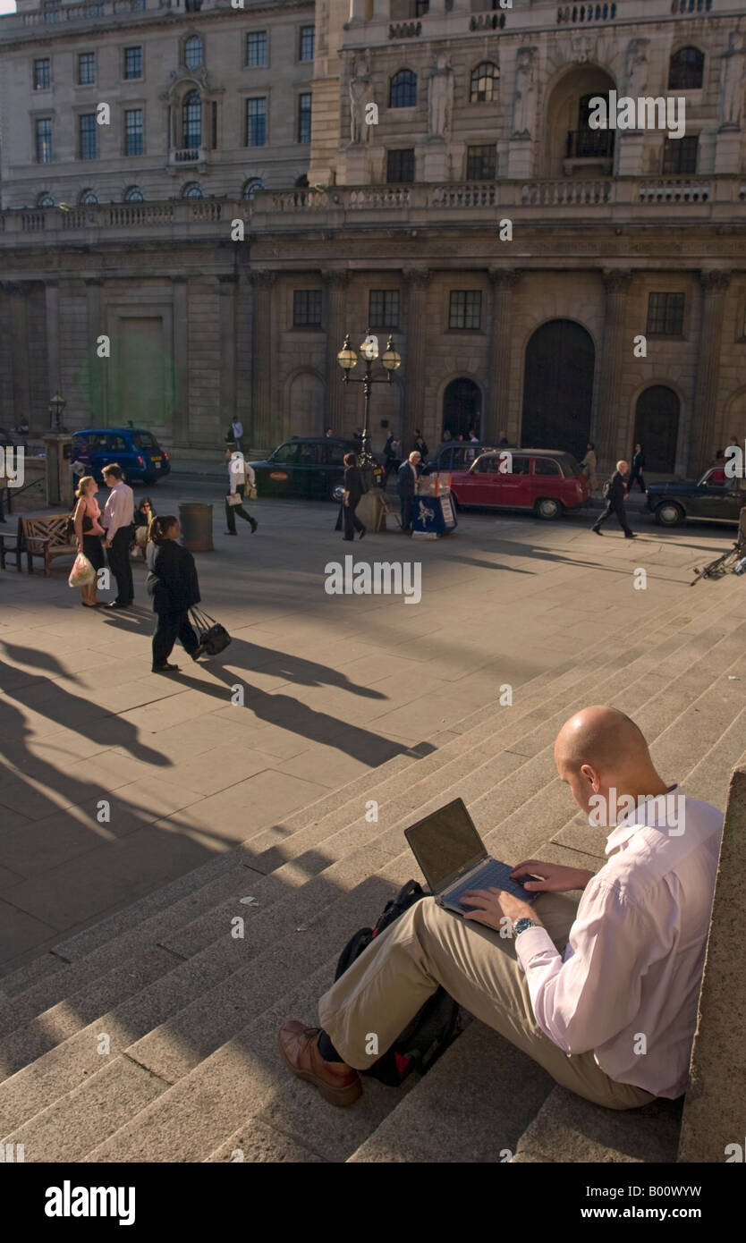 Royal exchange london taxi hi-res stock photography and images - Alamy