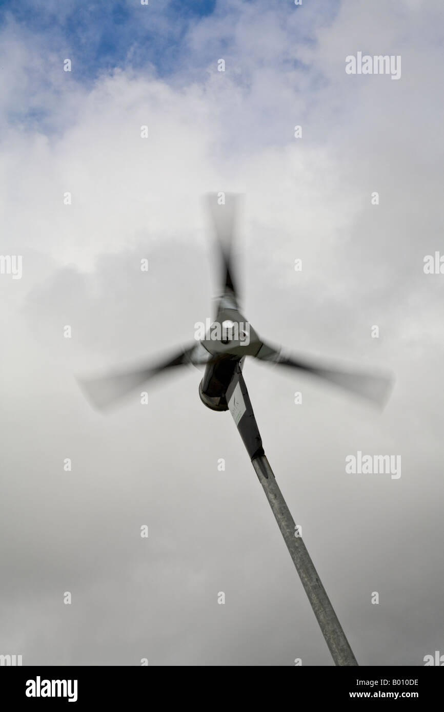 Wind turbine blades in motion hi-res stock photography and images - Alamy