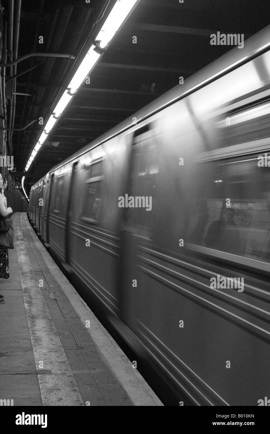 Speeding subway Black and White Stock Photos & Images - Alamy