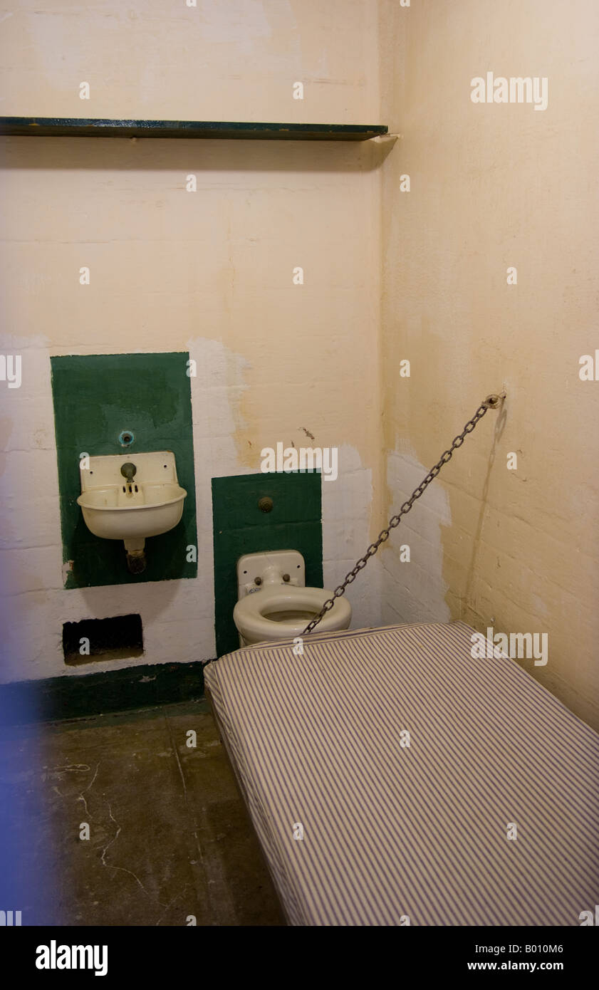 Escape room prison hi-res stock photography and images - Alamy