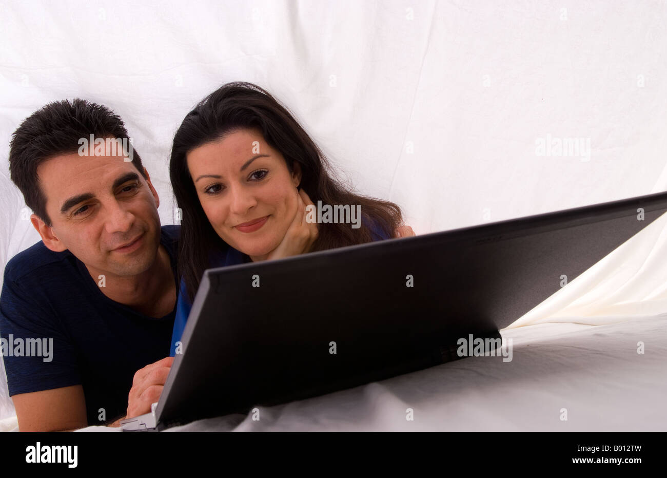 Abstract couple in modern hi-res stock photography and images - Alamy