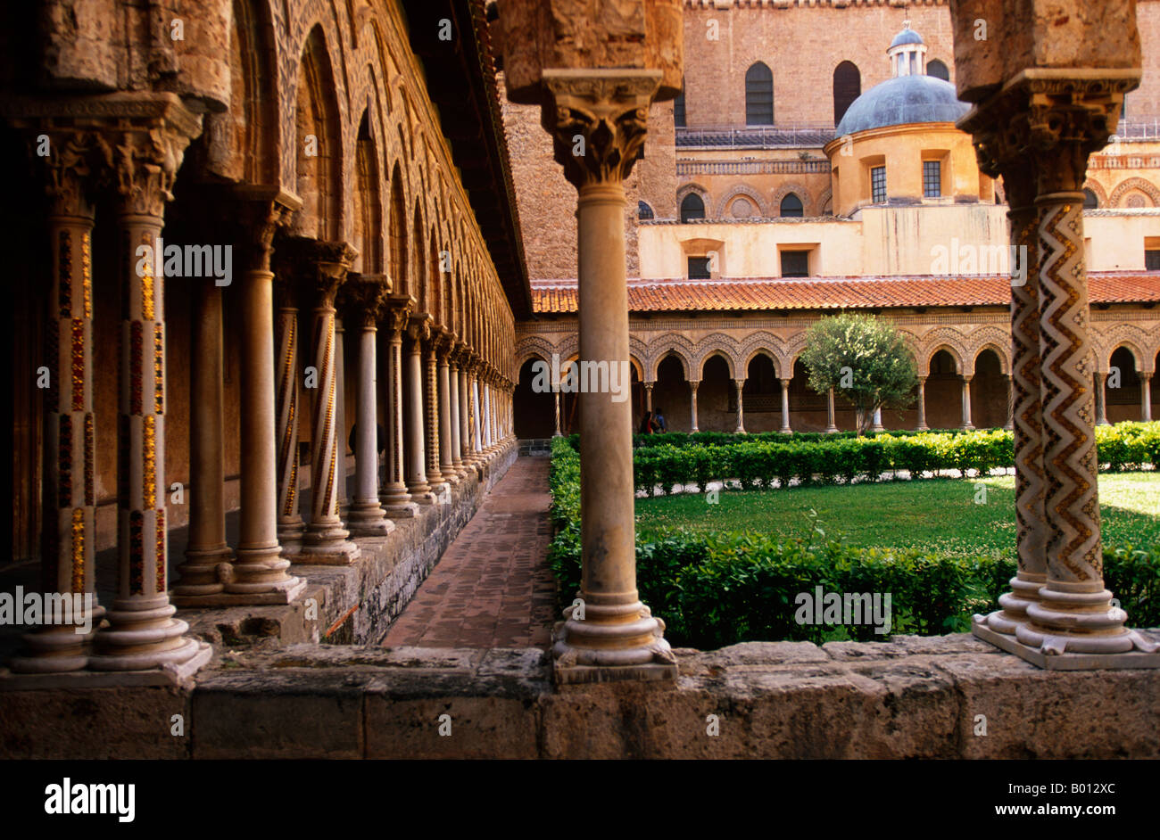 Cloisters example hi-res stock photography and images - Alamy