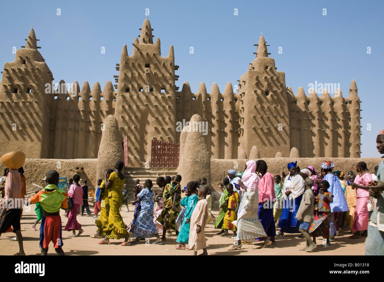 Mosque djenne 13th century hi-res stock photography and images - Alamy