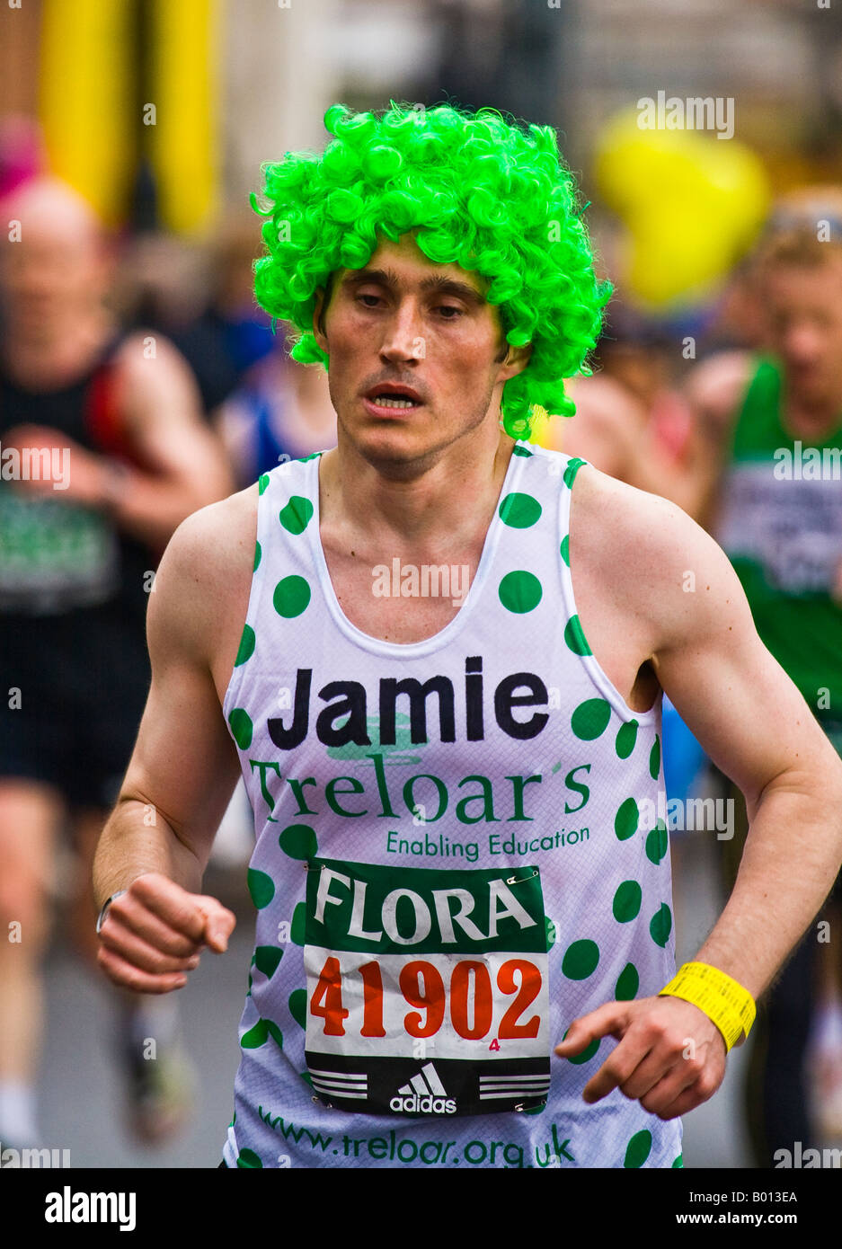 Charity runner in Flora London Marathon 2008 Stock Photo - Alamy
