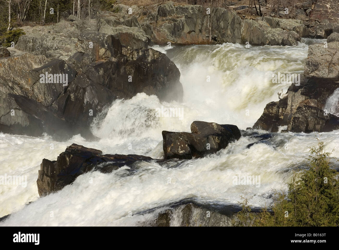 River rapids between rocks hi-res stock photography and images - Alamy