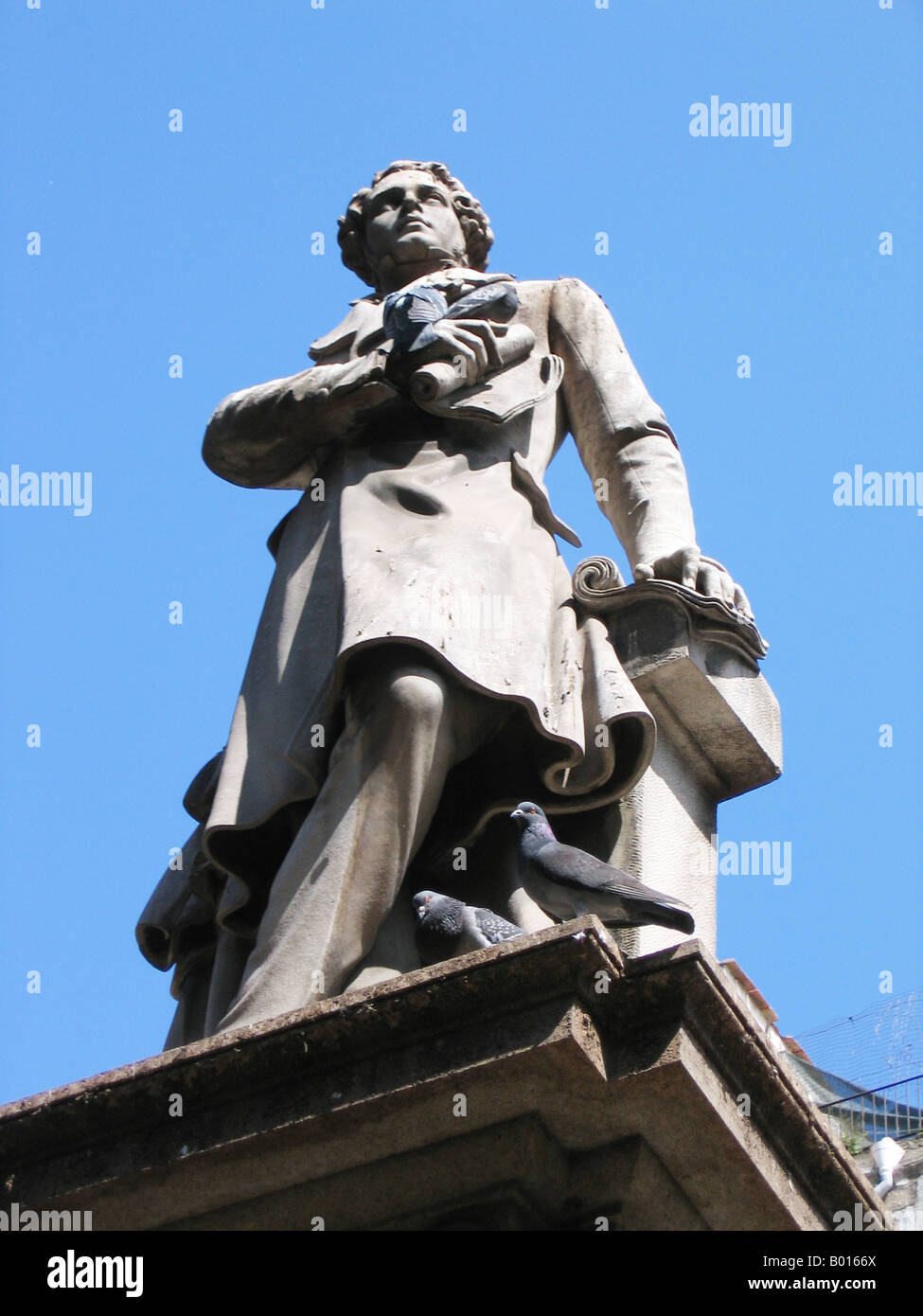 Bellini Statue in Piazza Bellini, Naples, Campania, Italy Stock Photo ...