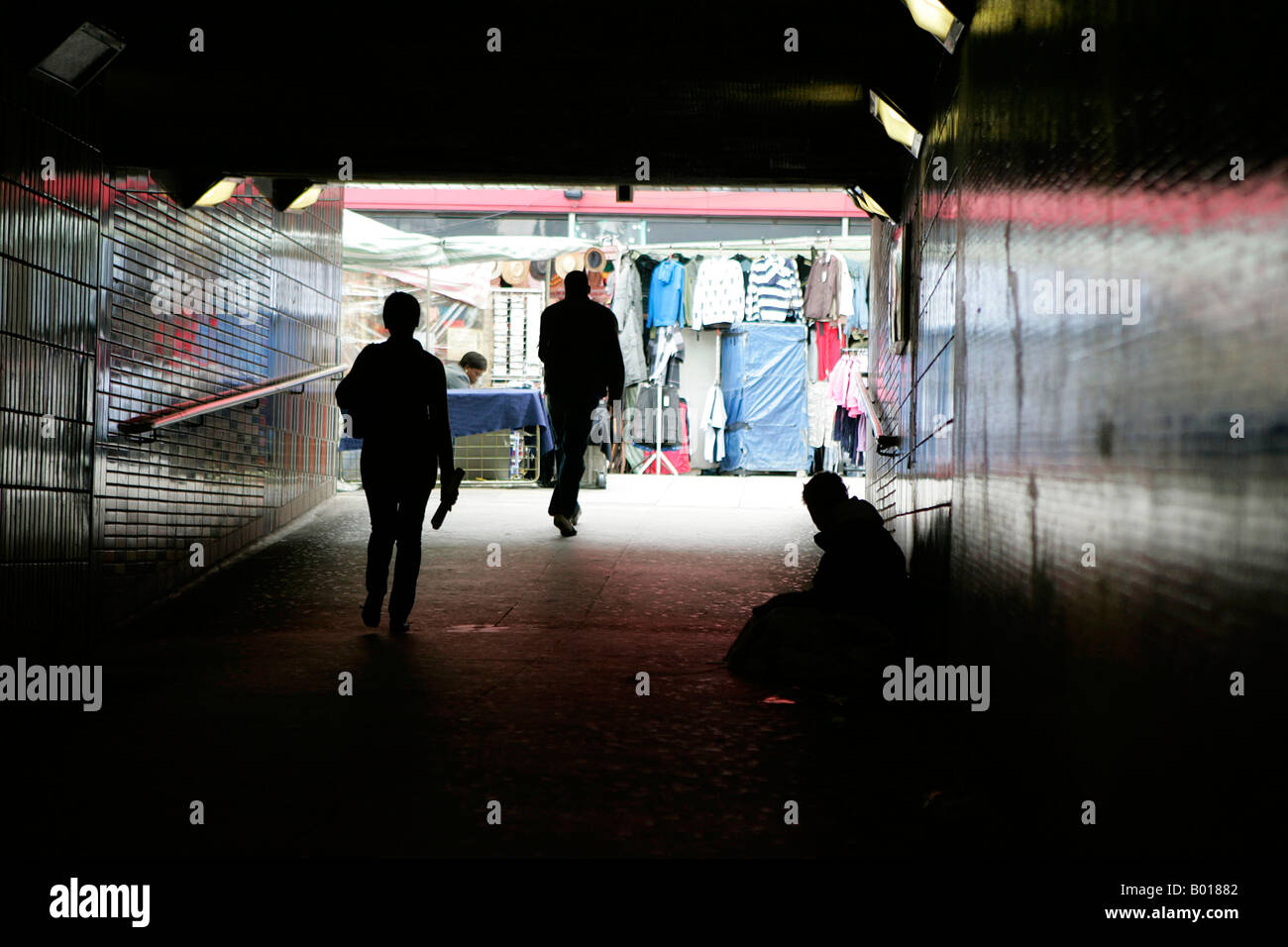 Poorly lit hi-res stock photography and images - Alamy