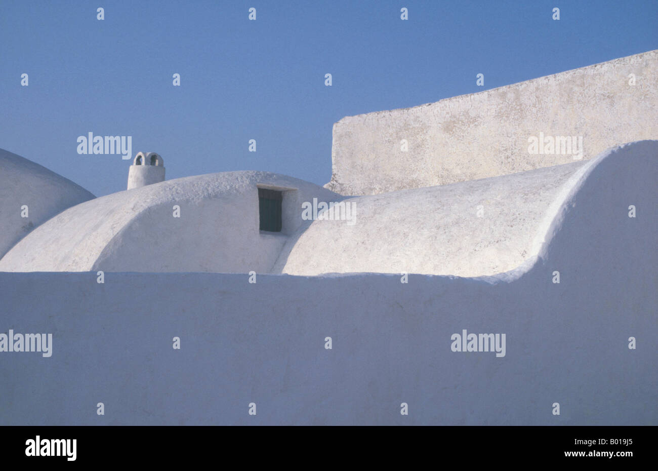 White roof hi-res stock photography and images - Alamy