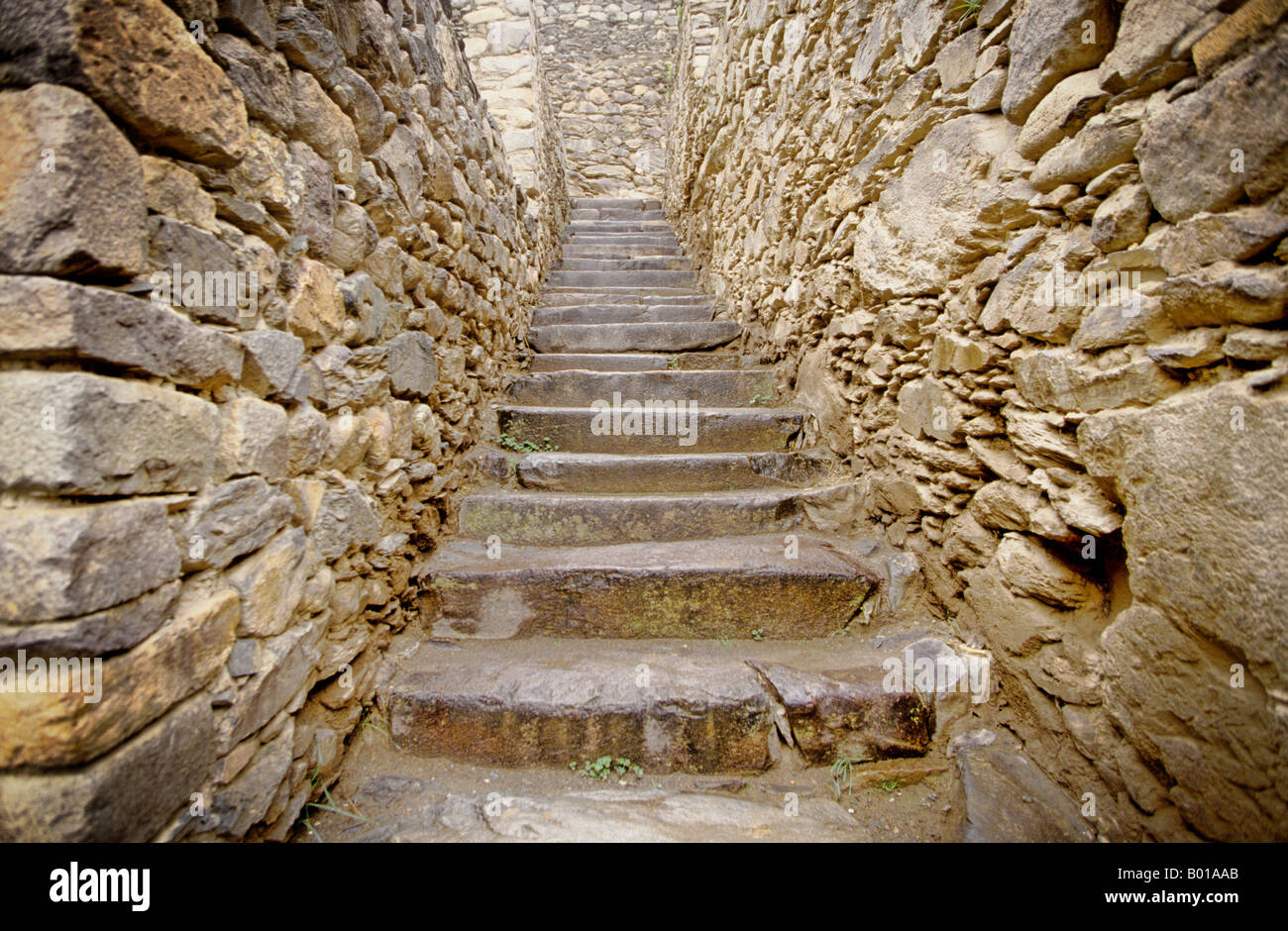Precision Inca stone work Ollantaytambo Sacred Valley Peru Stock Photo ...