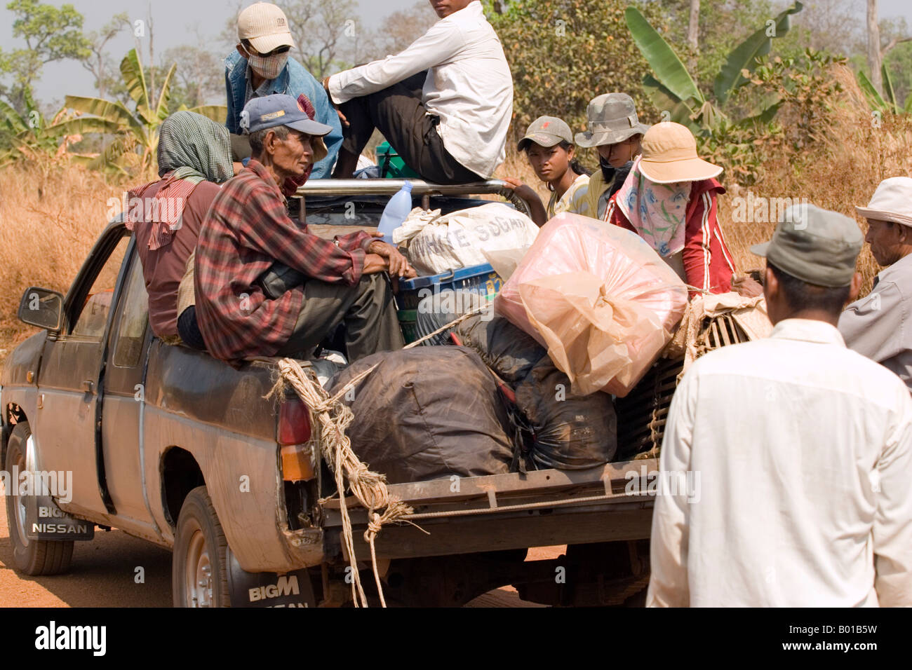 Crowded pickup truck hi-res stock photography and images - Alamy