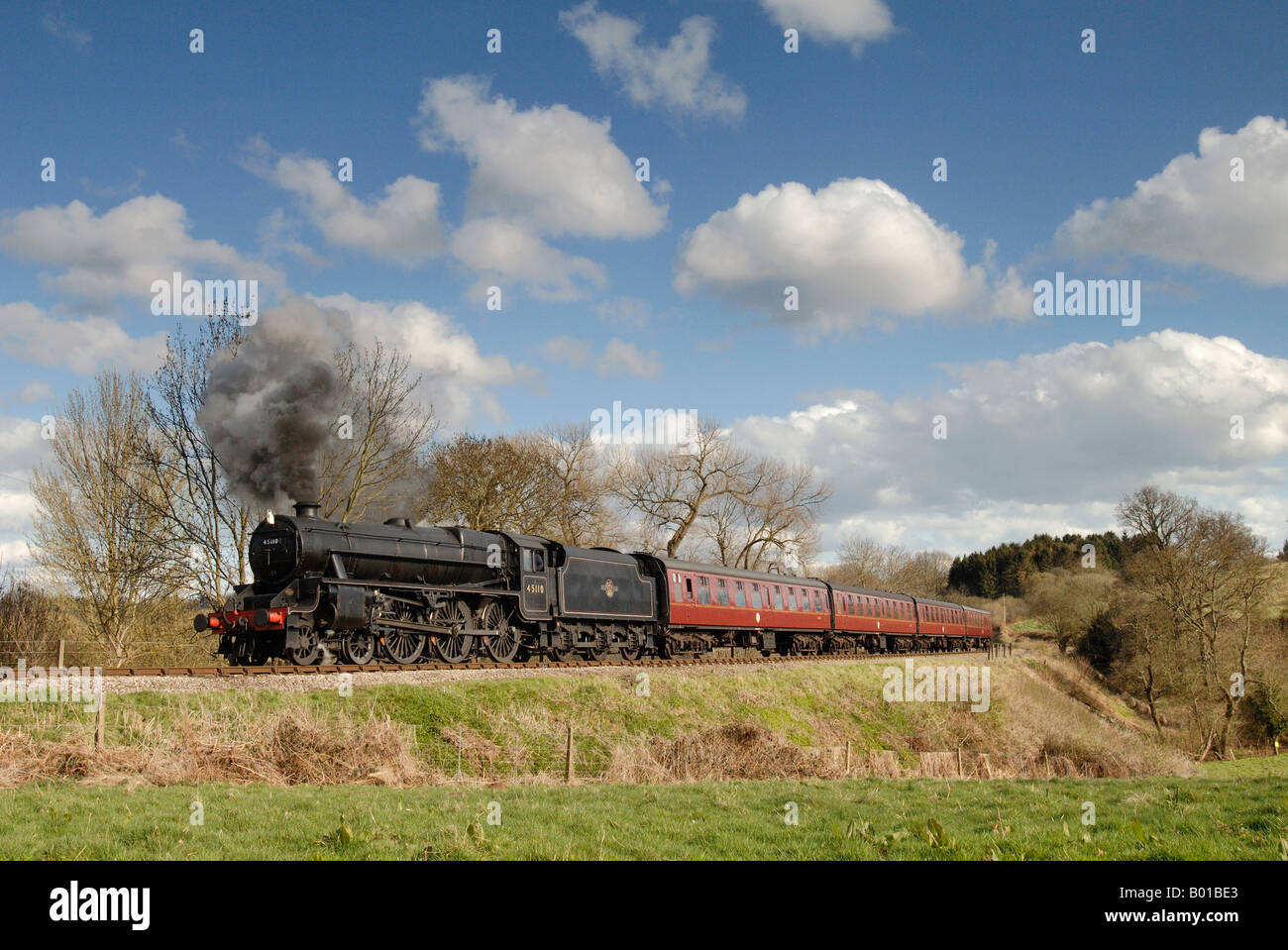 Class 5mt steam train hi-res stock photography and images - Alamy