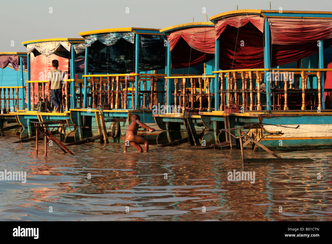 Tonle Sap Boats Stock Photo - Alamy