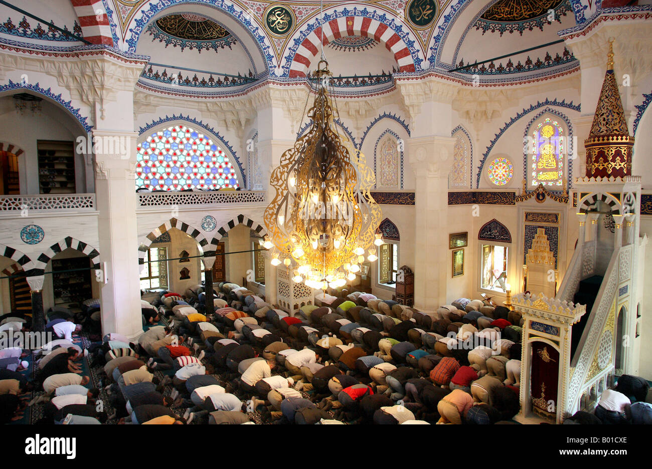 Muslims praying at the Sehitlik Mosque, Berlin, Germany Stock Photo - Alamy