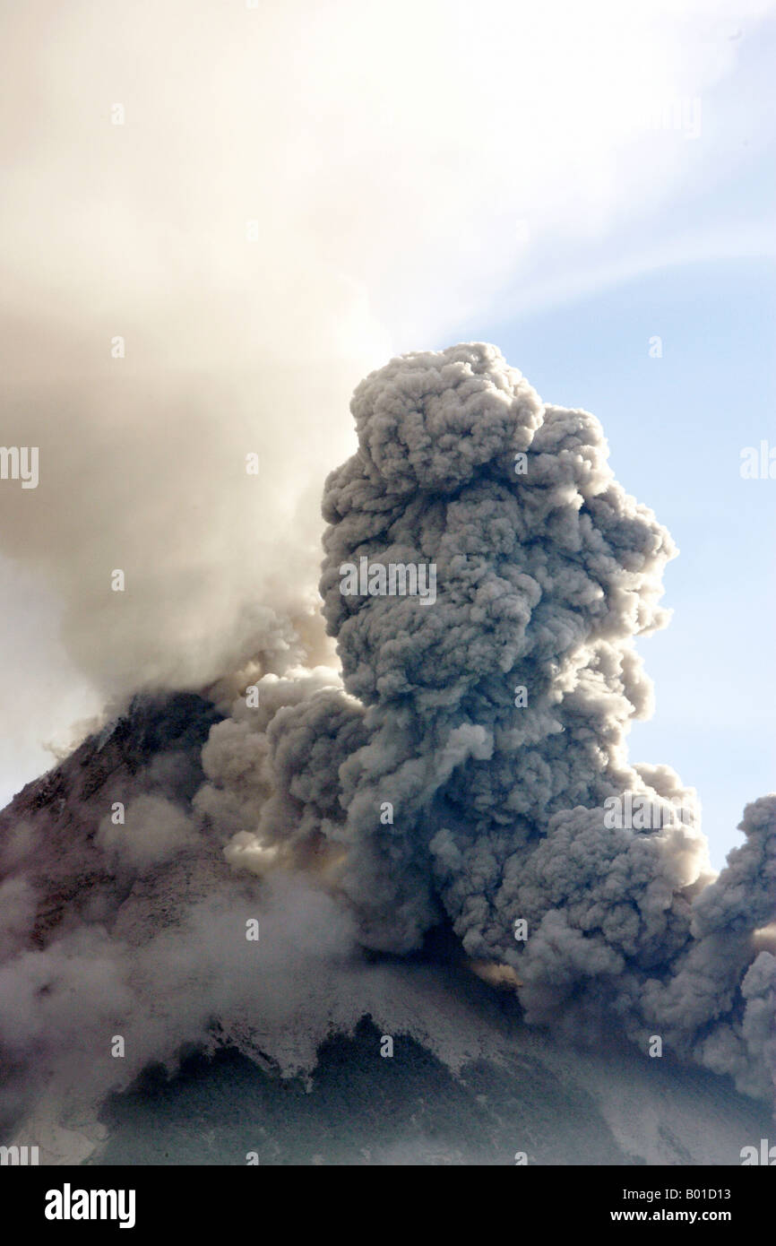 The active volcano Gunung Merapi on Java, Indonesia Stock Photo - Alamy