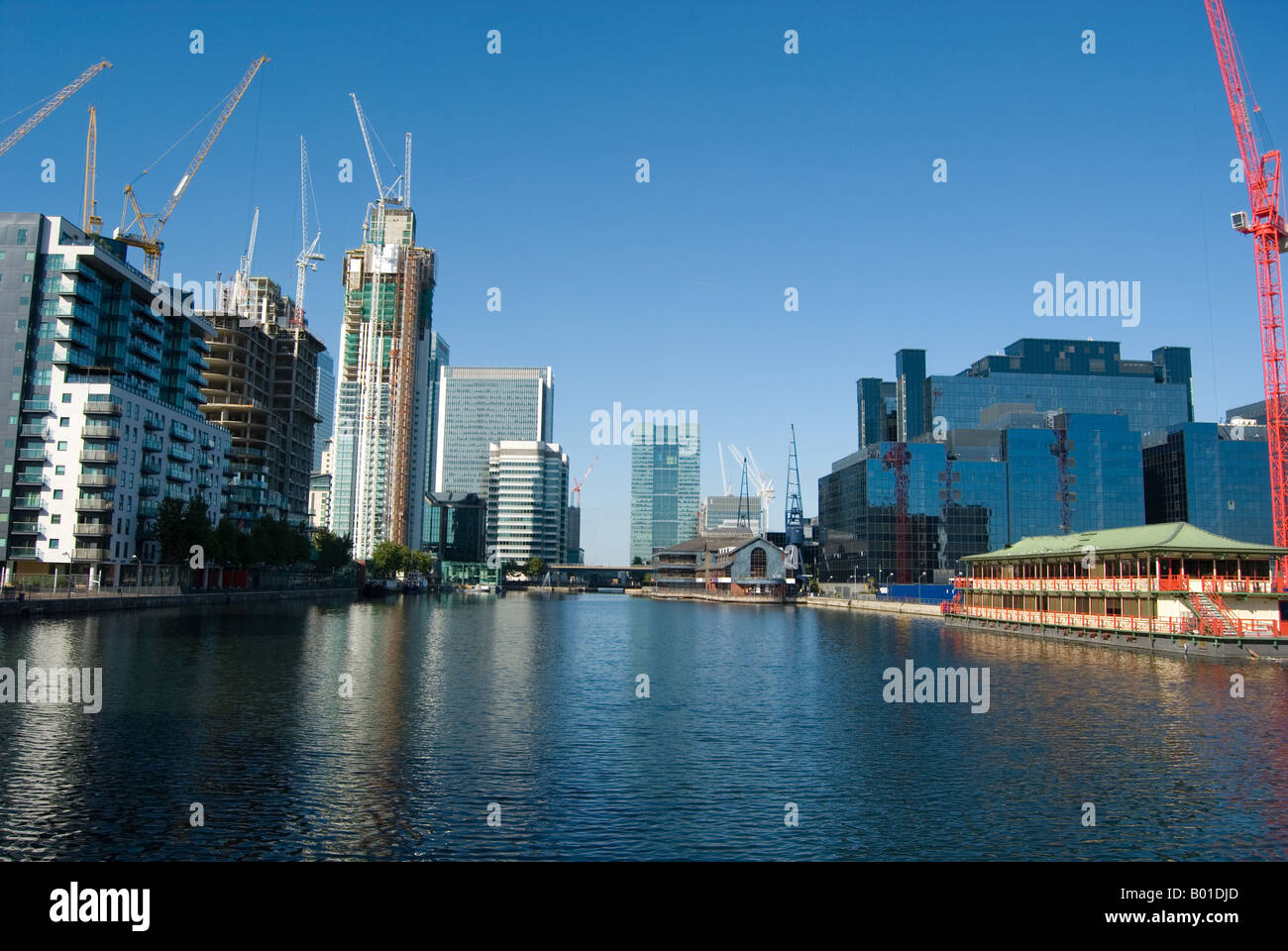 canary wharf construction site development Stock Photo - Alamy
