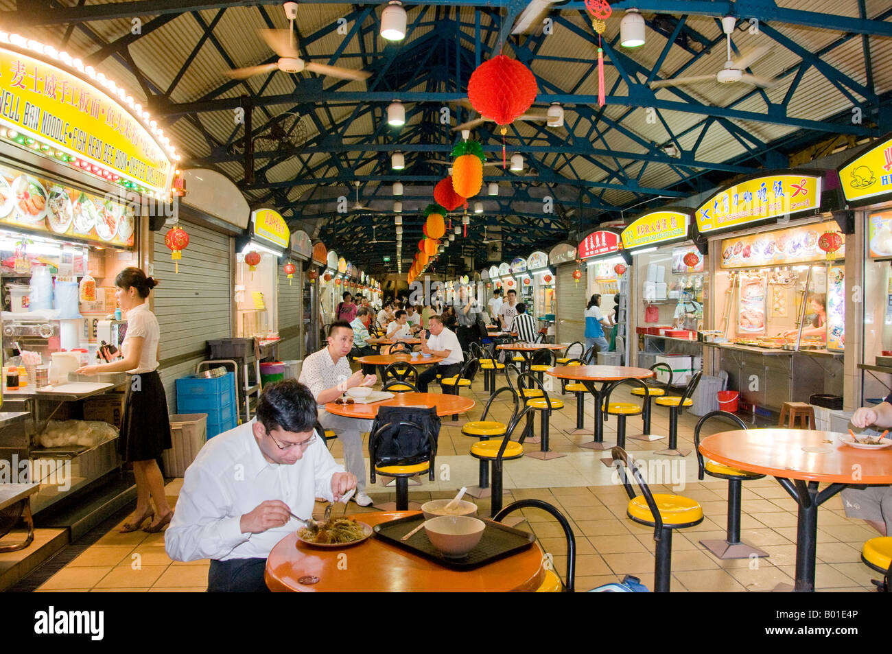 Singapore hawker center food tour hi-res stock photography and images ...