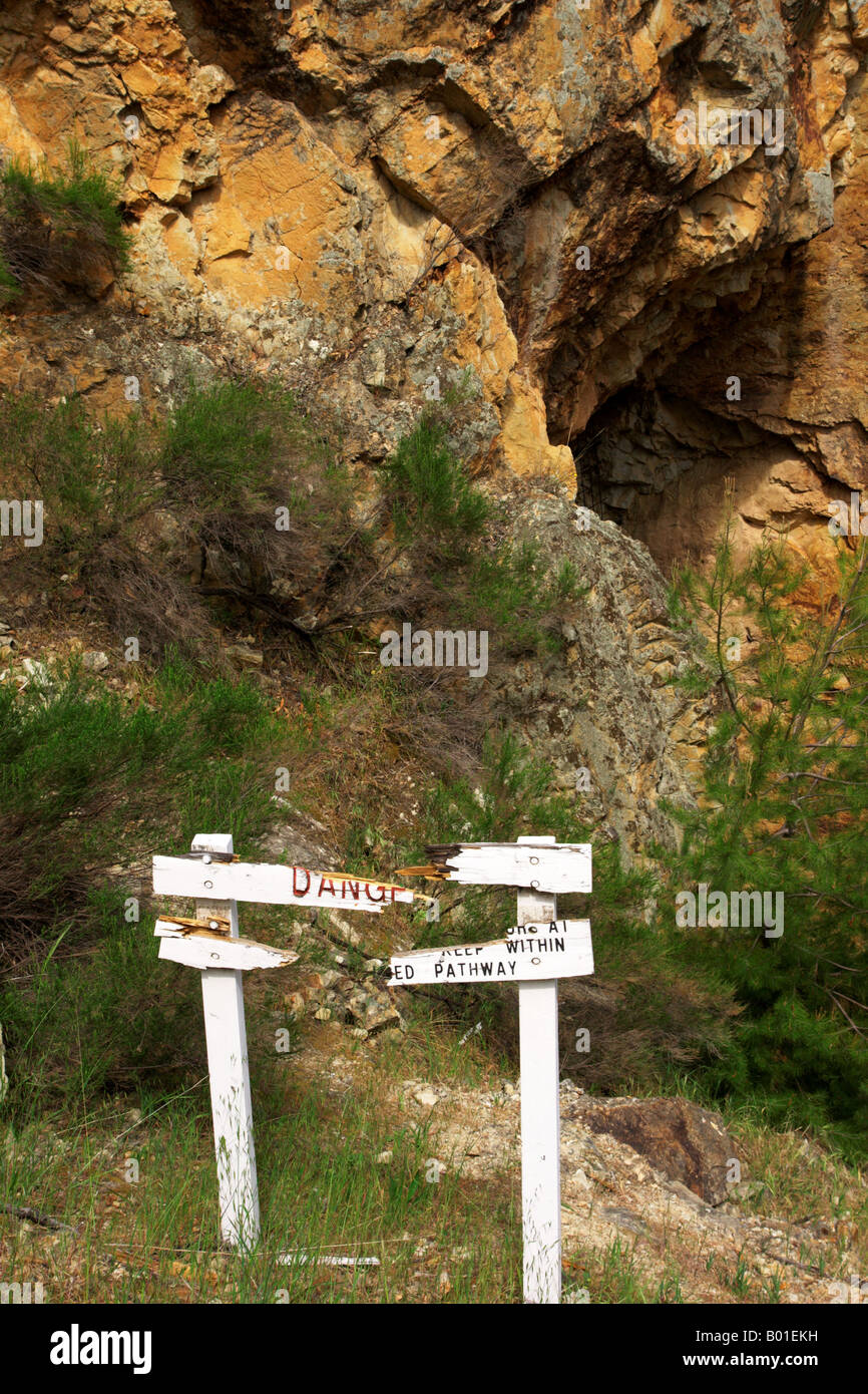 Danger mine shafts hi-res stock photography and images - Alamy