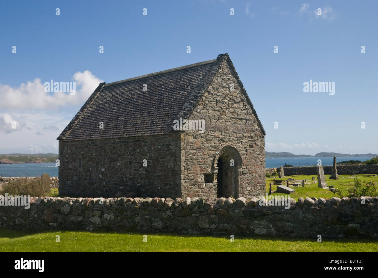 St Oran's Chapel, Iona Stock Photo - Alamy