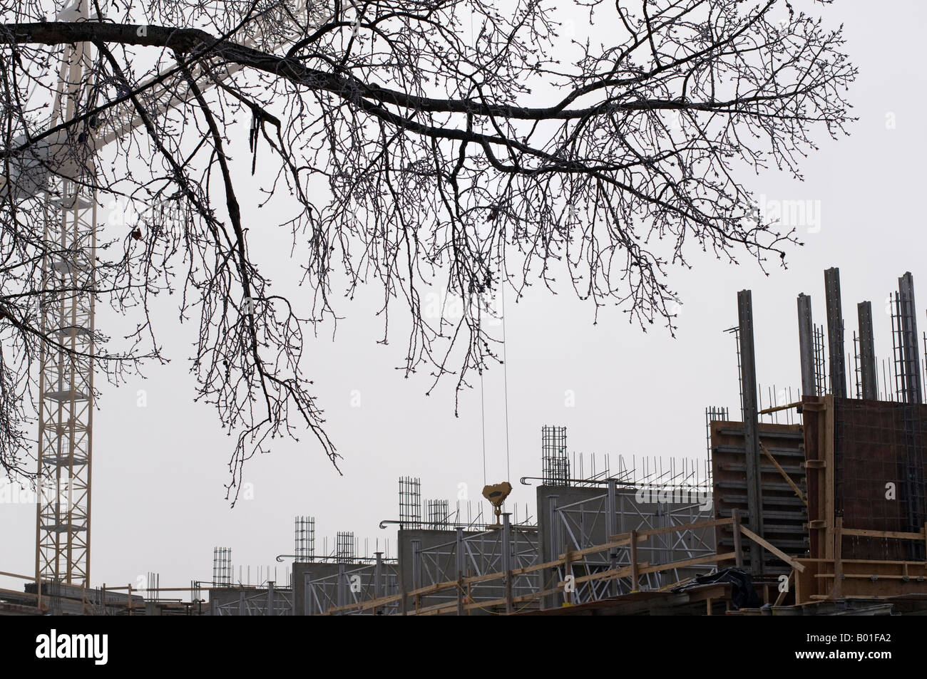 Foggy construction site hi-res stock photography and images - Alamy