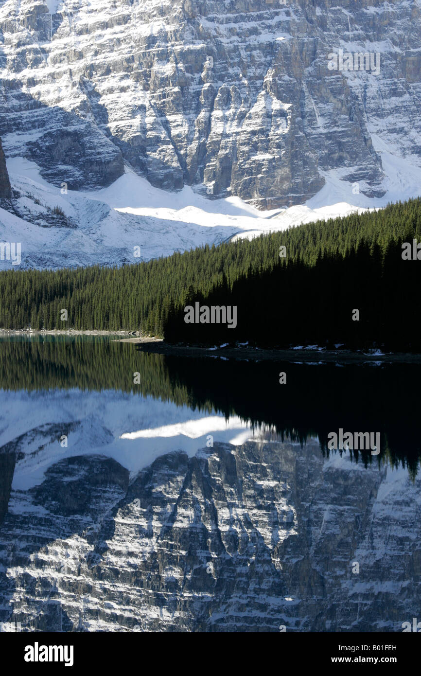 Morraine Lake Reflection, Banff National Park, Alberta, Canada Stock ...