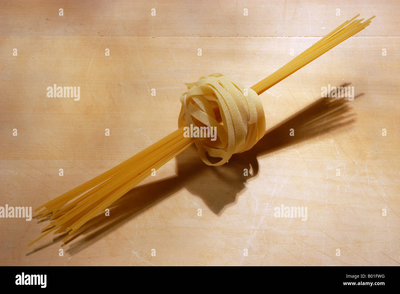 Tagliatella tagliatelle pasta spaghetti hi-res stock photography and ...
