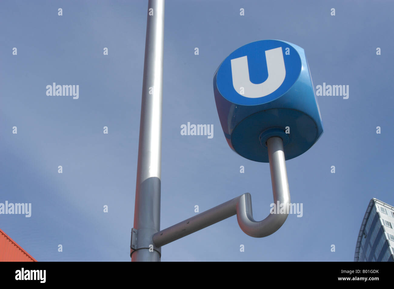 Underground sign at subway railway station Stock Photo - Alamy