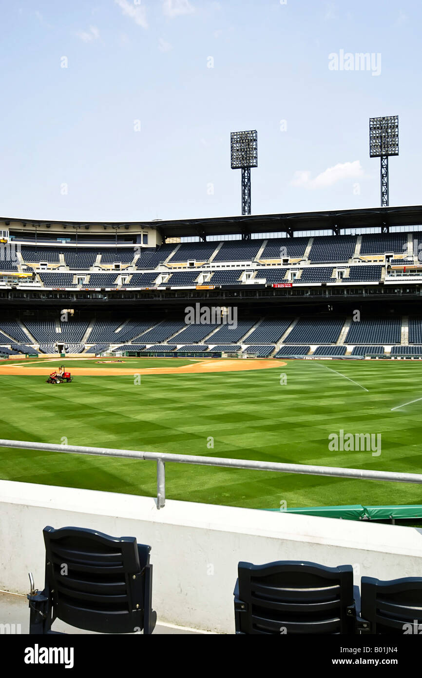 Pittsburgh pnc park baseball stadium hi-res stock photography and ...