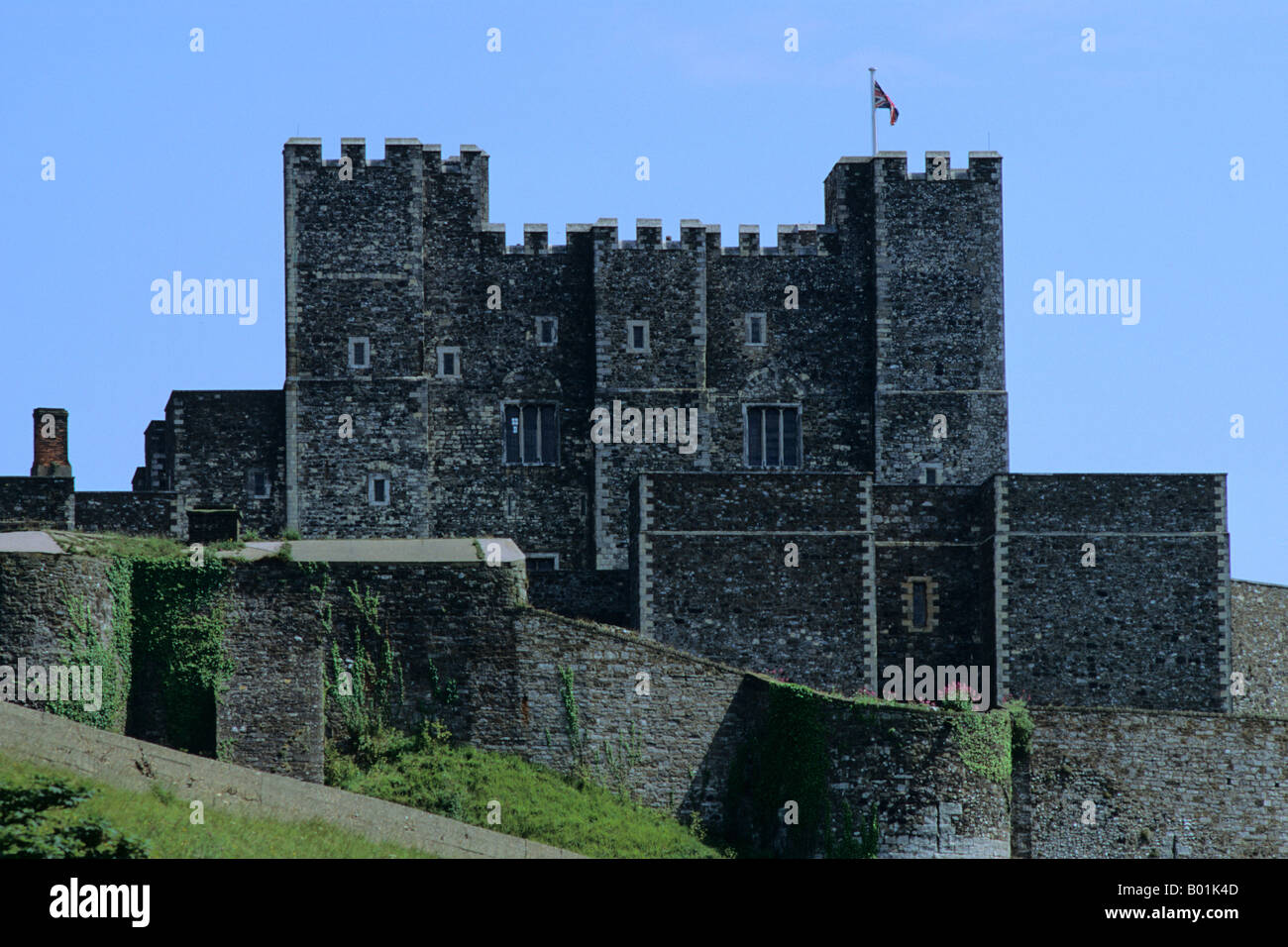 Dover castle walls and keep hi-res stock photography and images - Alamy