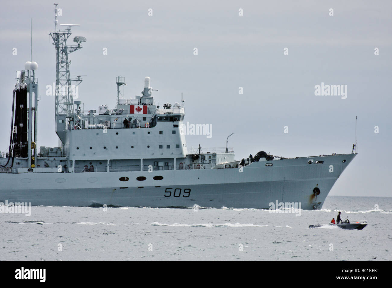Canadian military frigate leaving for tour of duty in Middle East ...