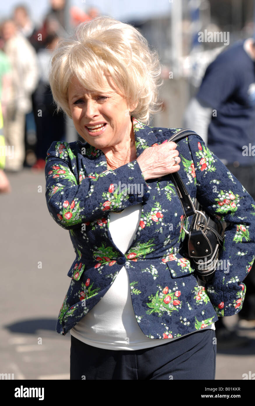 Barbara windsor hi-res stock photography and images - Alamy