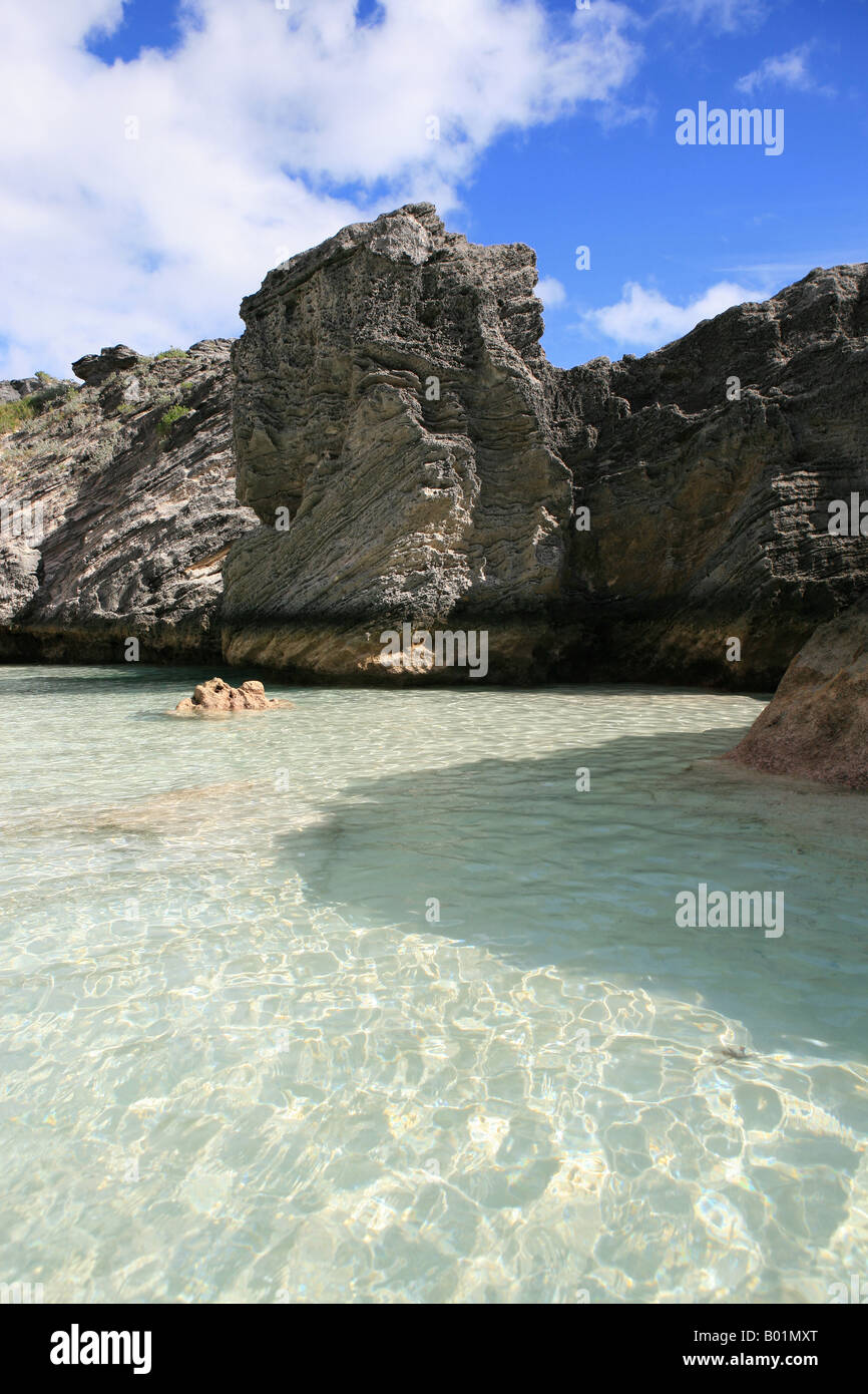 Rocks at seaside near horseshoe bay Bermuda Stock Photo - Alamy
