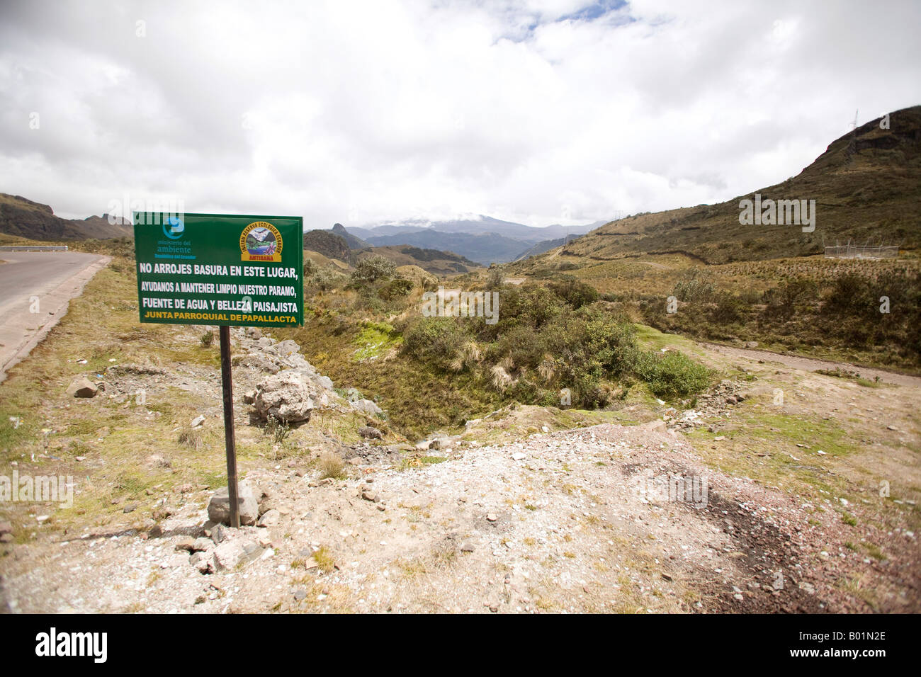 Road sign at Papallacta pass at 4000m altitude Stock Photo - Alamy
