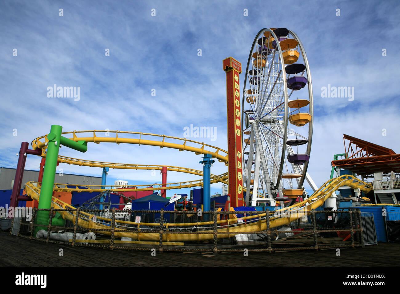 Palisades park funfair on the pier at Santa Monica Los Angeles Stock ...