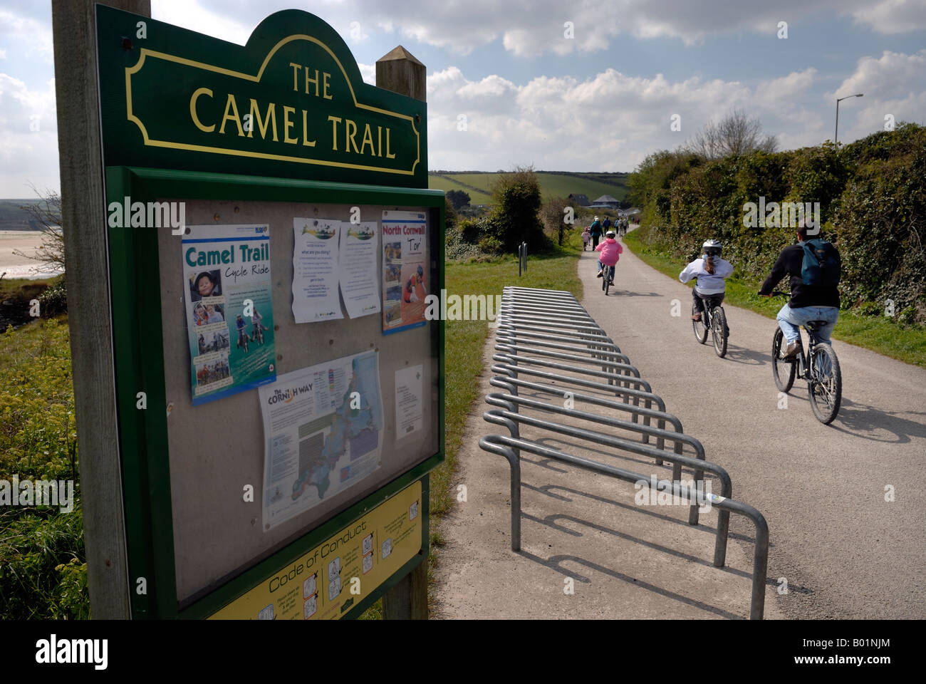 Cyclists on Camel Trail near Padstow Cornwall Stock Photo - Alamy