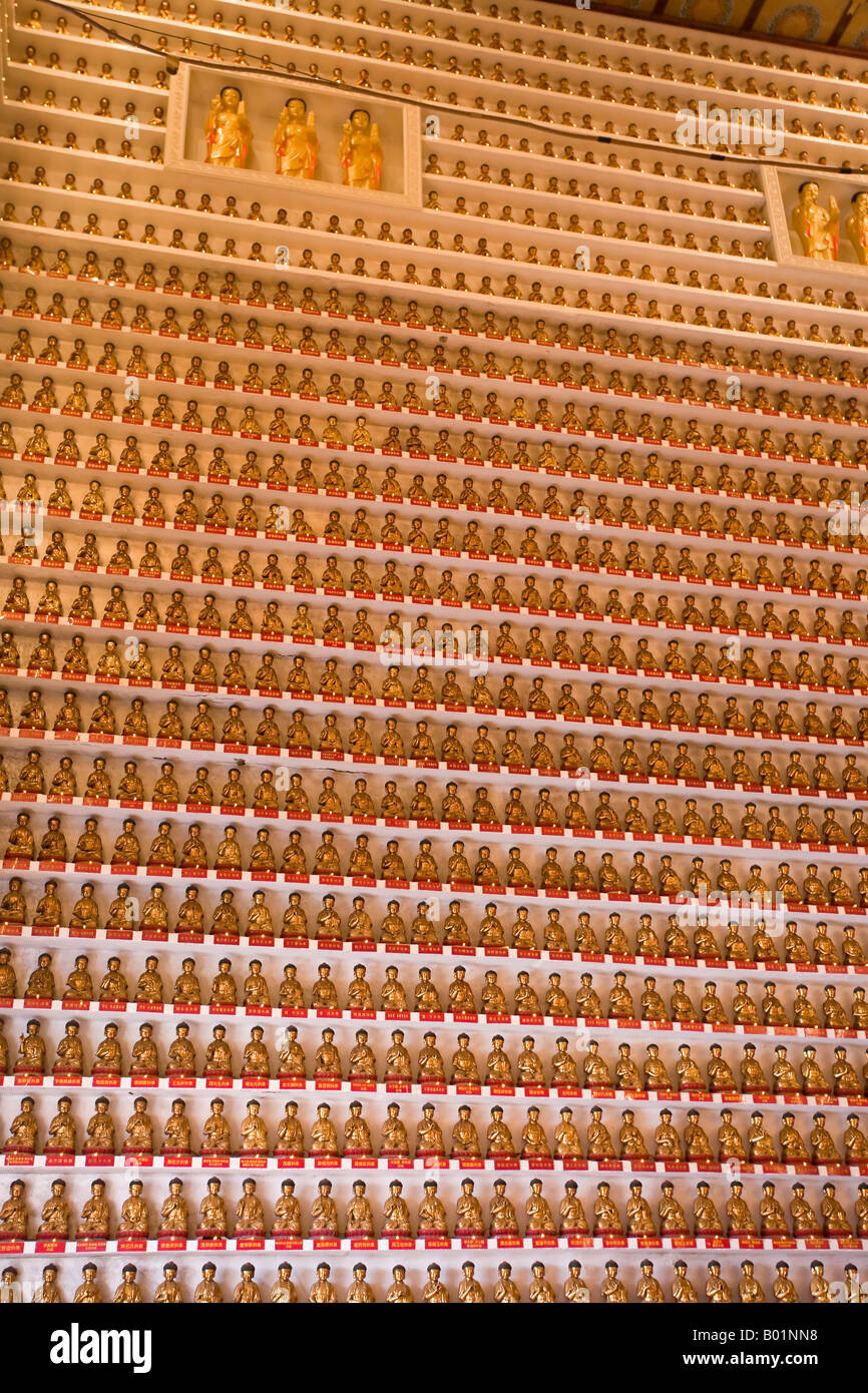 10000 buddha monastery Kowloon Hong Kong China Stock Photo - Alamy