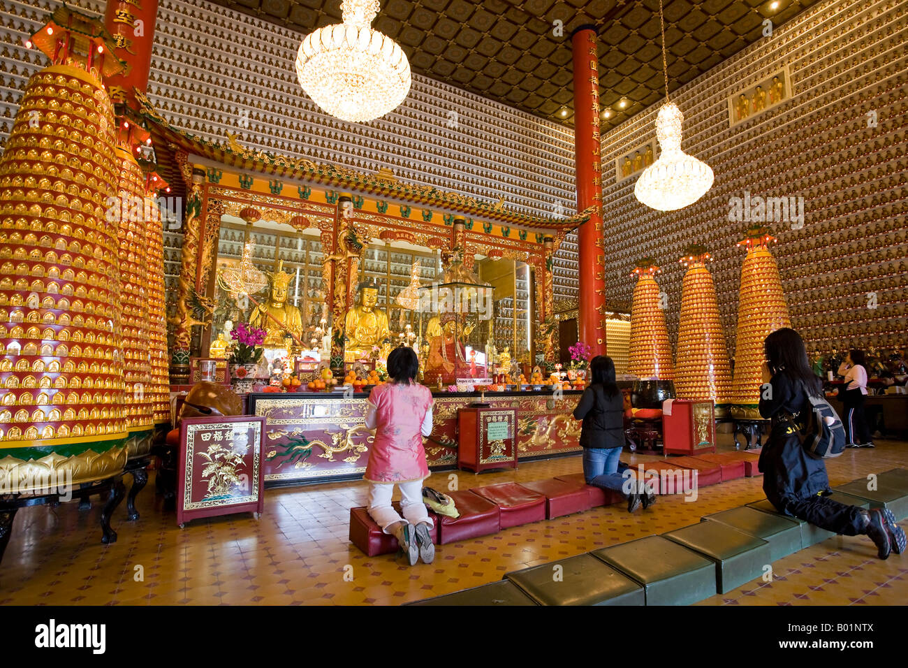 10000 buddha monastery Kowloon Hong Kong China Stock Photo - Alamy