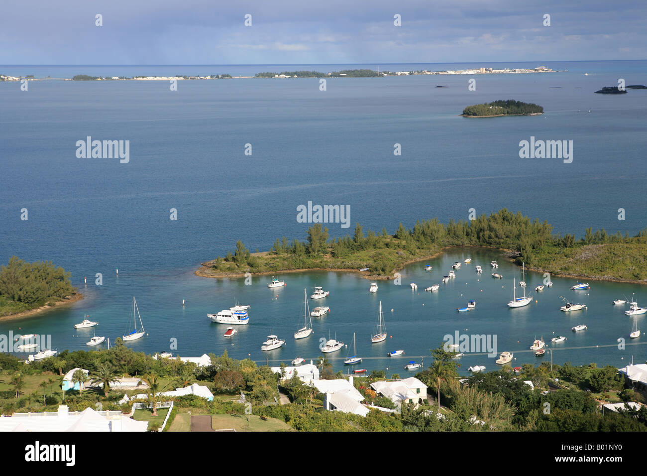 yachts in bay Bermuda Stock Photo - Alamy