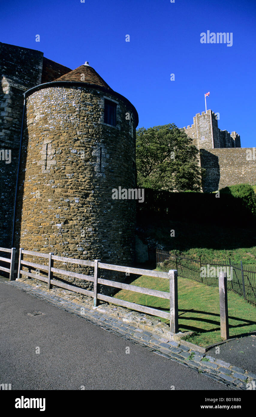 Dover castle entrance hi-res stock photography and images - Alamy