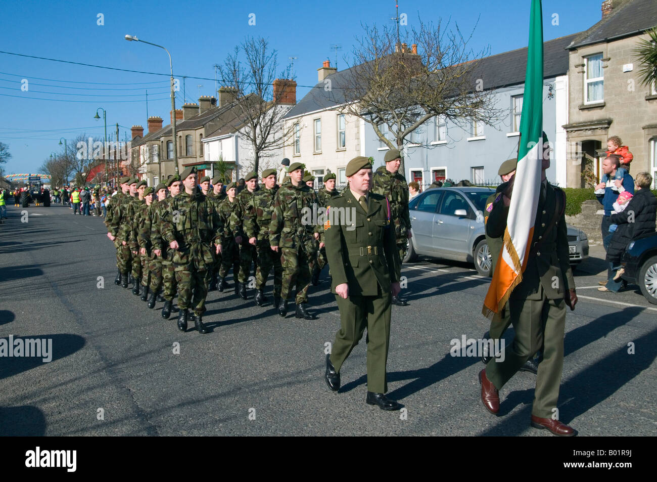 Irish army hi-res stock photography and images - Alamy