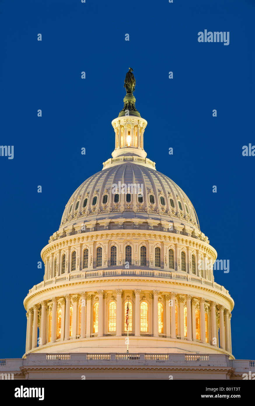 Washington d c at dusk hi-res stock photography and images - Alamy