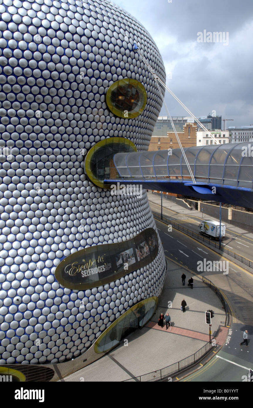 The skywalk to Selfridges in the Birmingham Bullring Stock Photo - Alamy